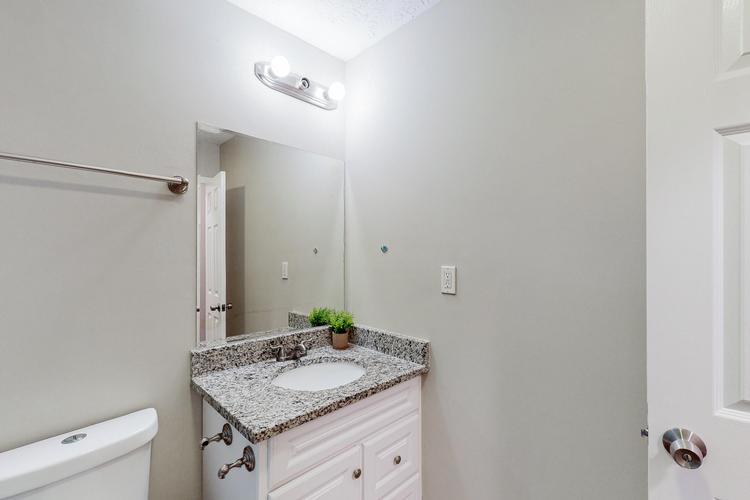 Wilson Meadows (30331) newly renovated house, walk to MARTA bus stops ...
