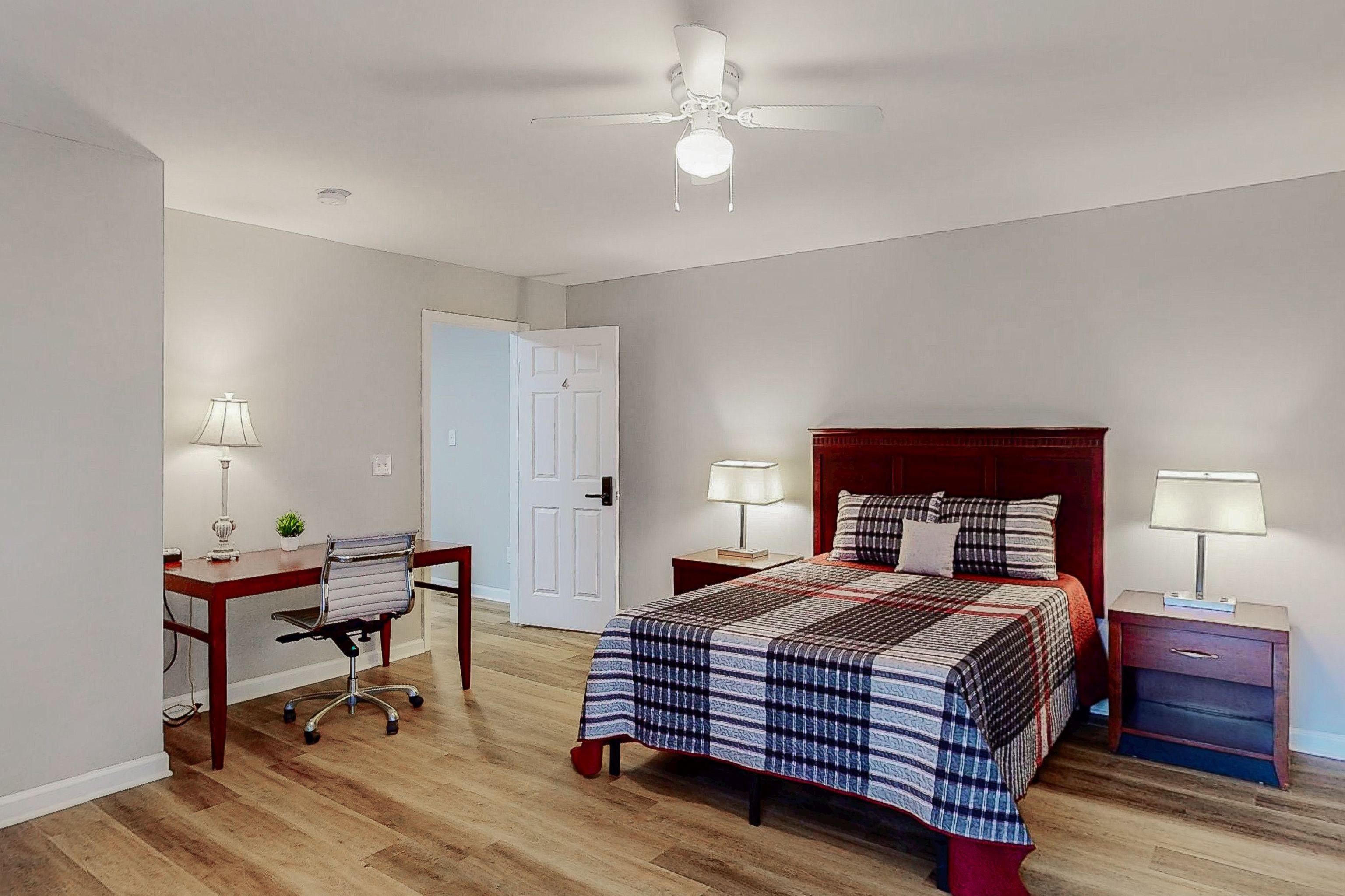 SUMMER 2025! High End Renovation Completed & comfortable Atlanta House ...