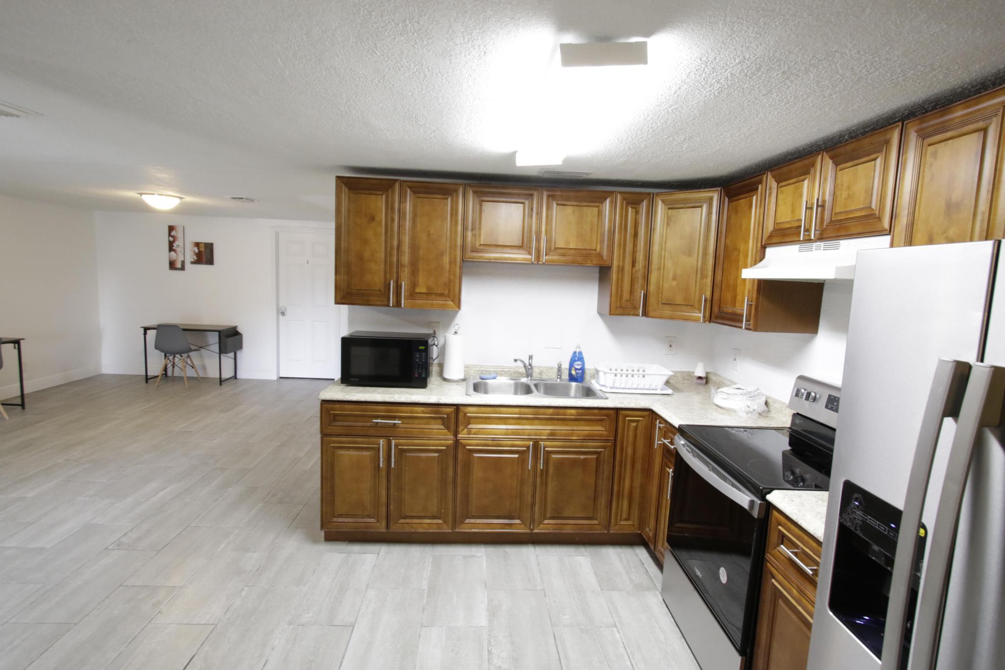 !Newly-renovated & comfortable Tampa House with Backyard | PadSplit