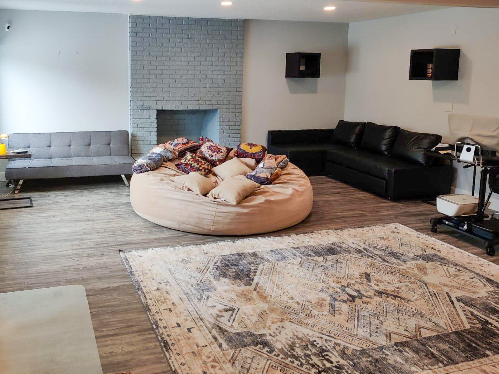 Modern & comfortable Jacksonville House with Backyard | PadSplit