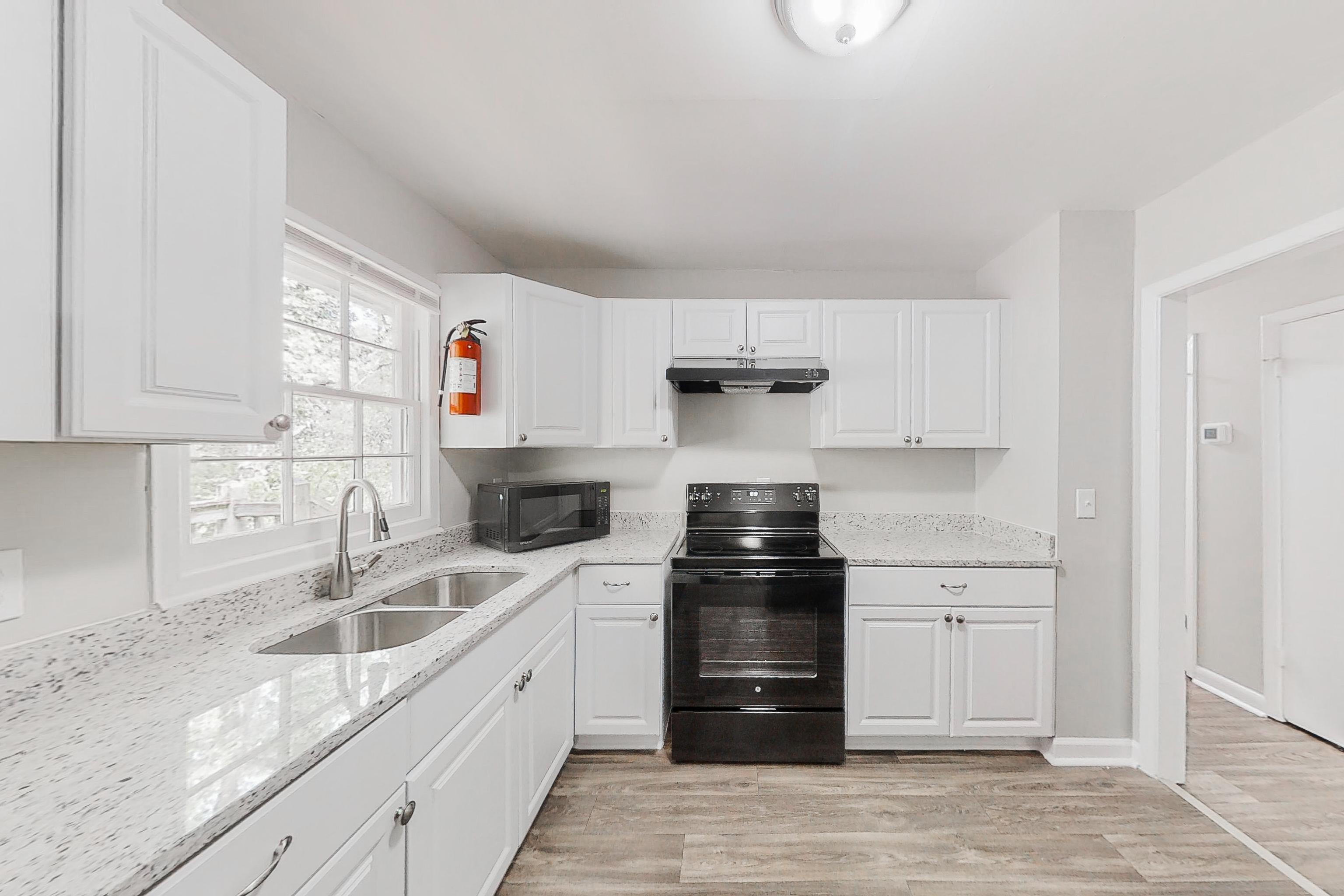 Beautifully Renovated Brick & Blue Home in Decatur | PadSplit