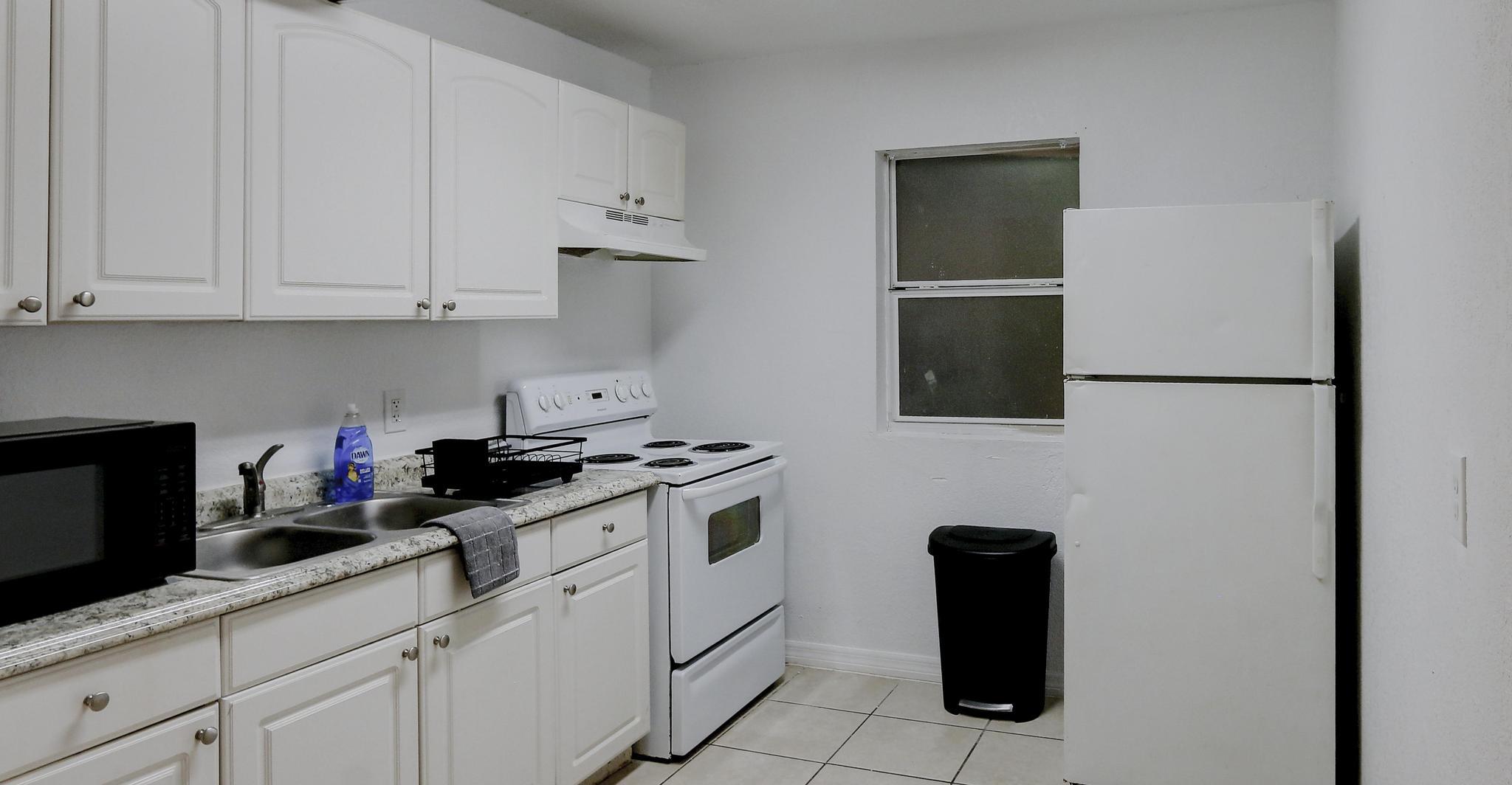 Tampa House with Dining area. Newly-renovated & beautiful | PadSplit