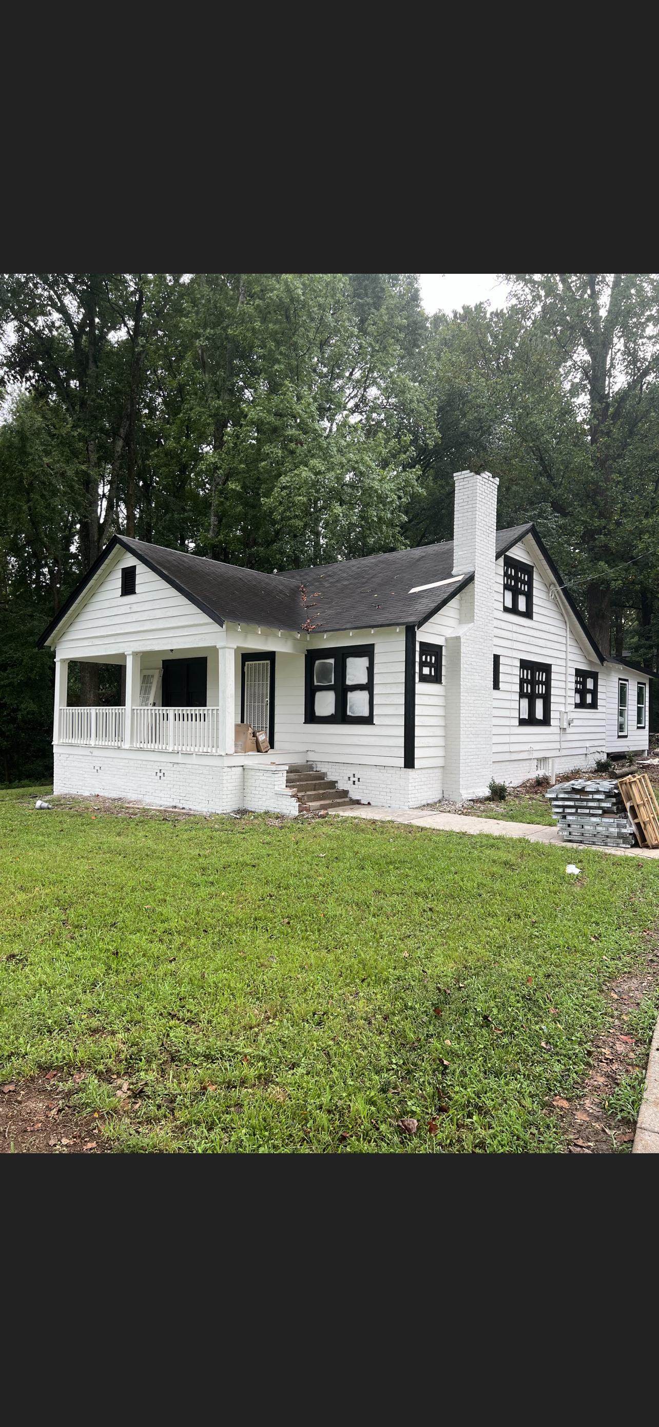 Comfortable & newly-renovated Decatur House with Living room | PadSplit