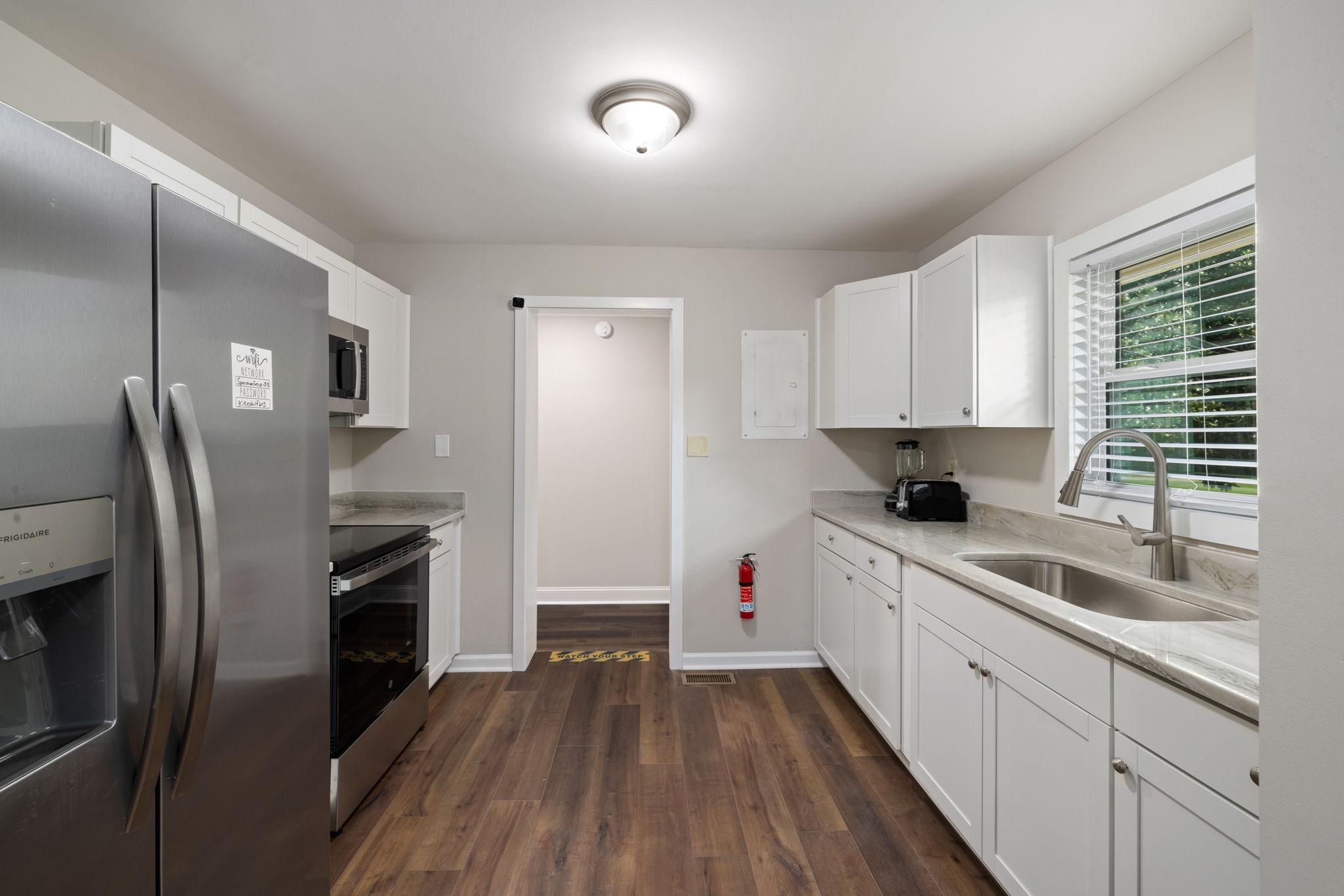 Raleigh Near Downtown, High-Quality & Newly-Renovated, Steps to Bus ...